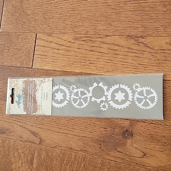 DecoArt | Office | Decoart Andy Skinner Incognito Stencil | Poshmark